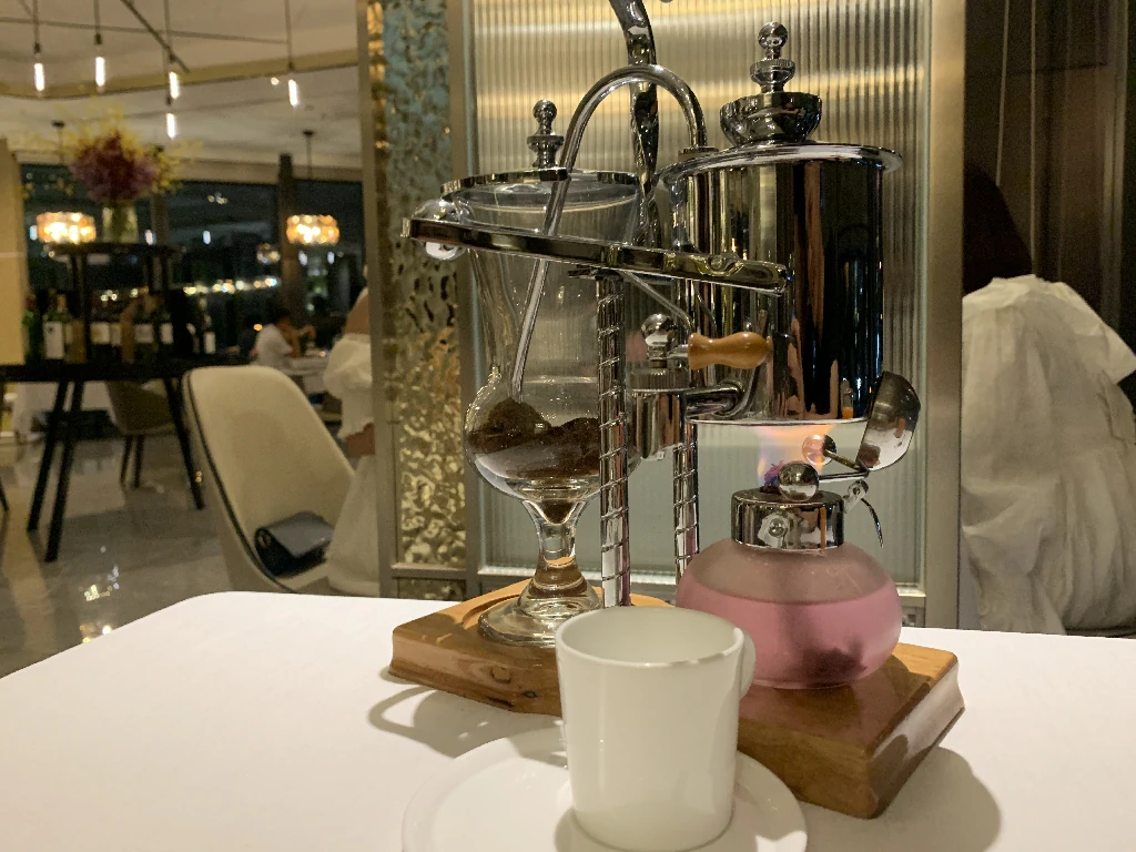 the wang-王品集團的天花板，除了服務還有... - Coffeeshooters